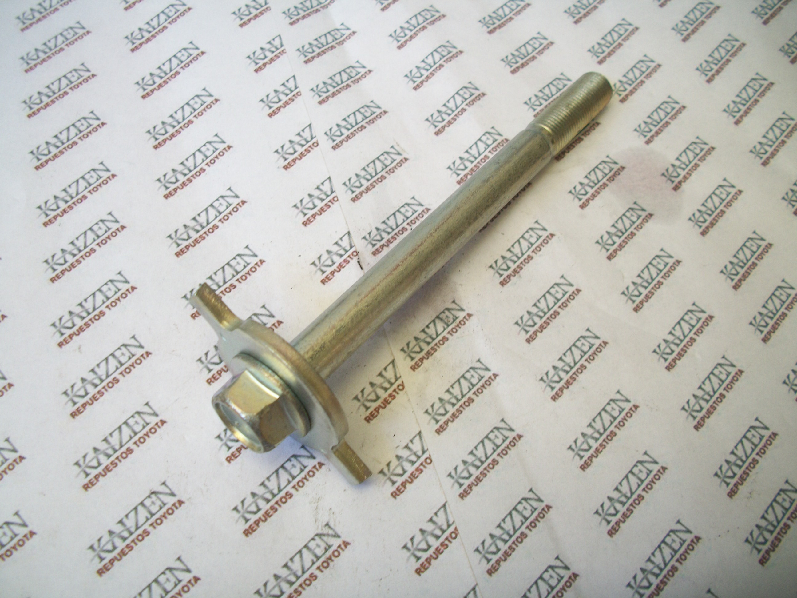 BULON TACO DE CABINA DELANTERO HILUX/SW4 2005-2015 ORIGINAL – Kaizen Toyota